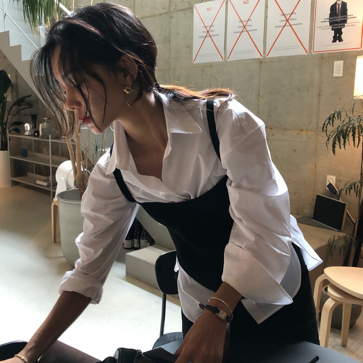 가을 페미닌 룩 완성해요 - 감도 깊은 취향 셀렉트샵 29CM