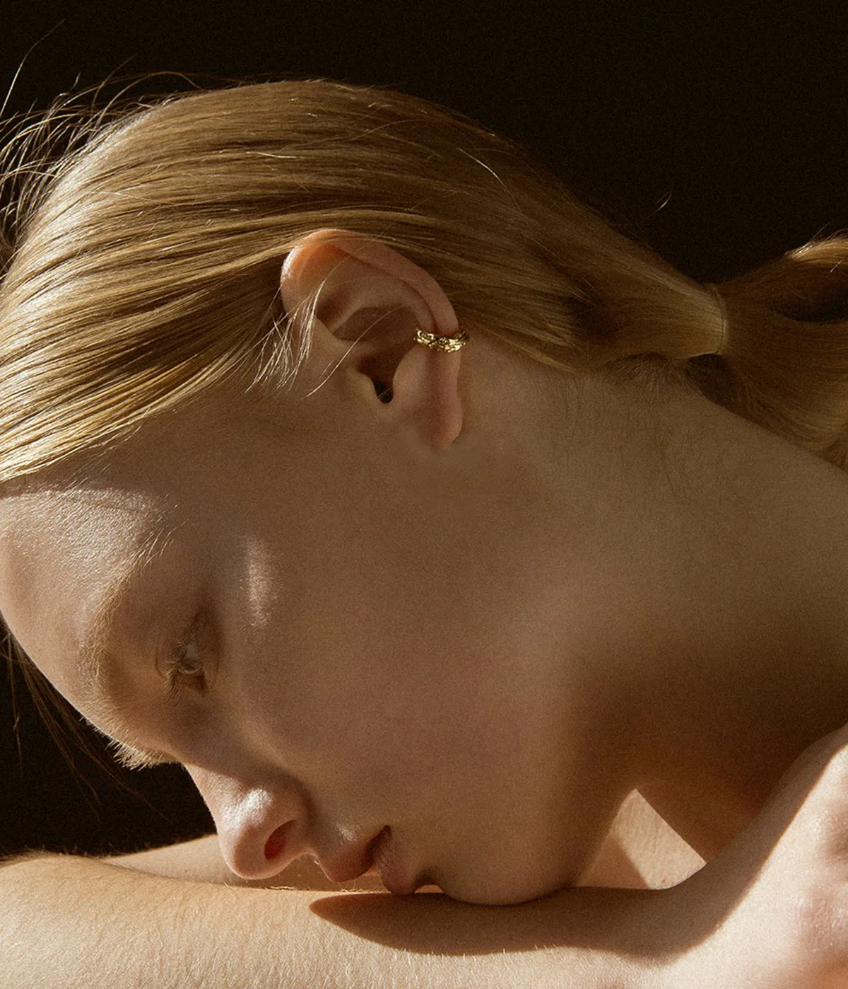 Erratic melt ear-cuff - 감도 깊은 취향 셀렉트샵 29CM