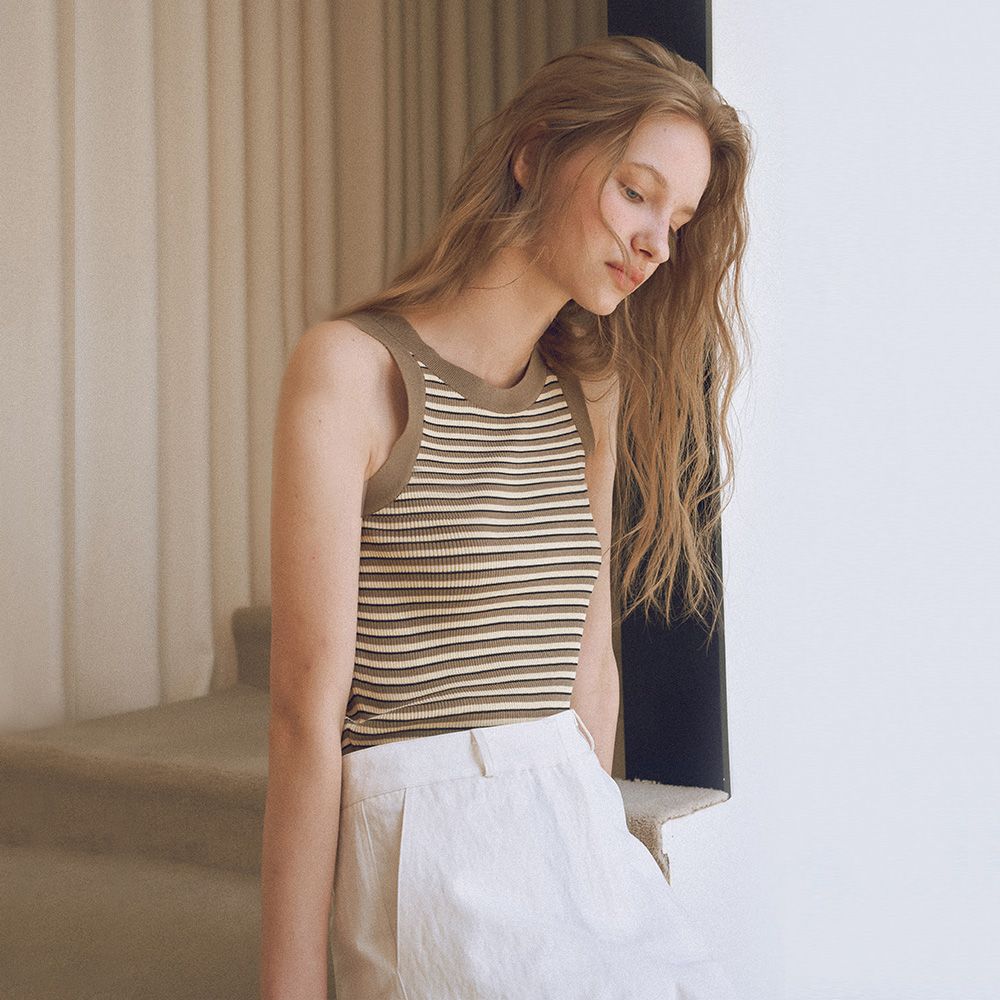 Casey stripe halter top_2colors - 감도 깊은 취향 셀렉트샵 29CM