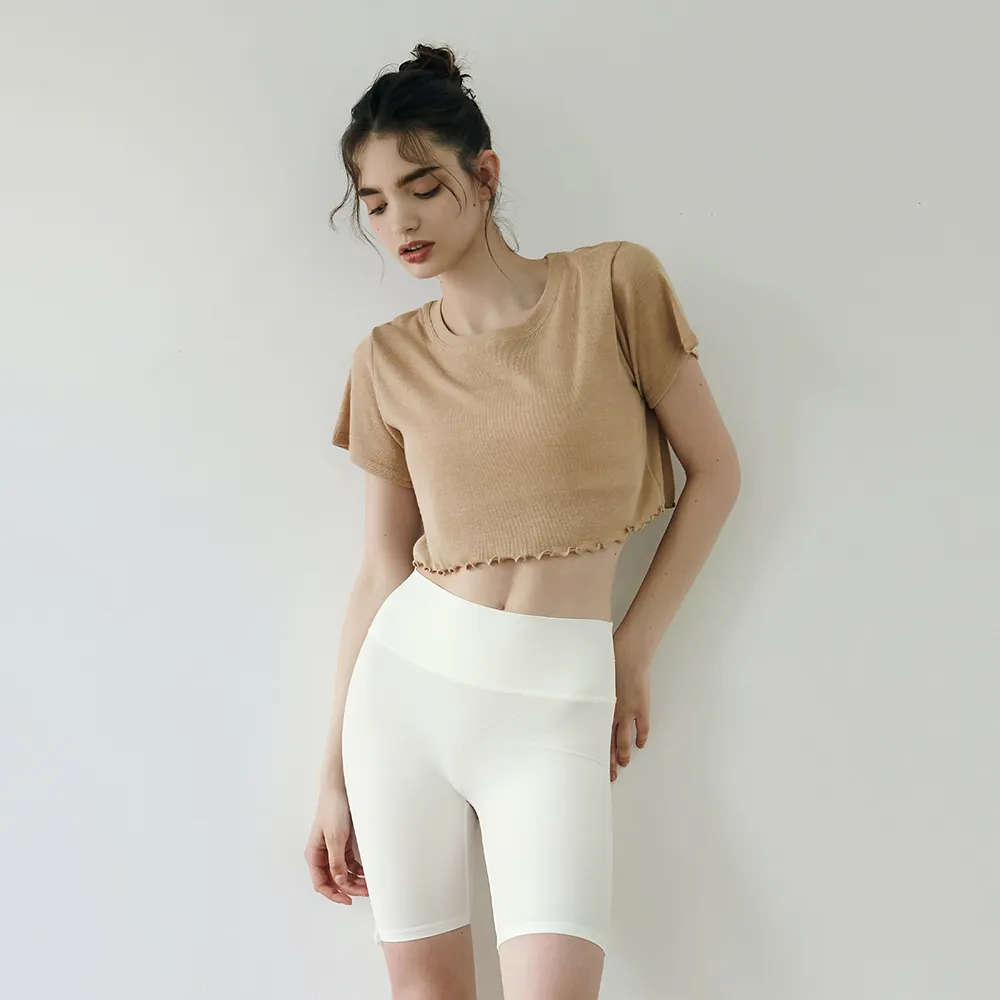 뉴웨이브 홀릭크롭 DEVI-T0018-베이지 - 감도 깊은 취향 셀렉트샵 29CM