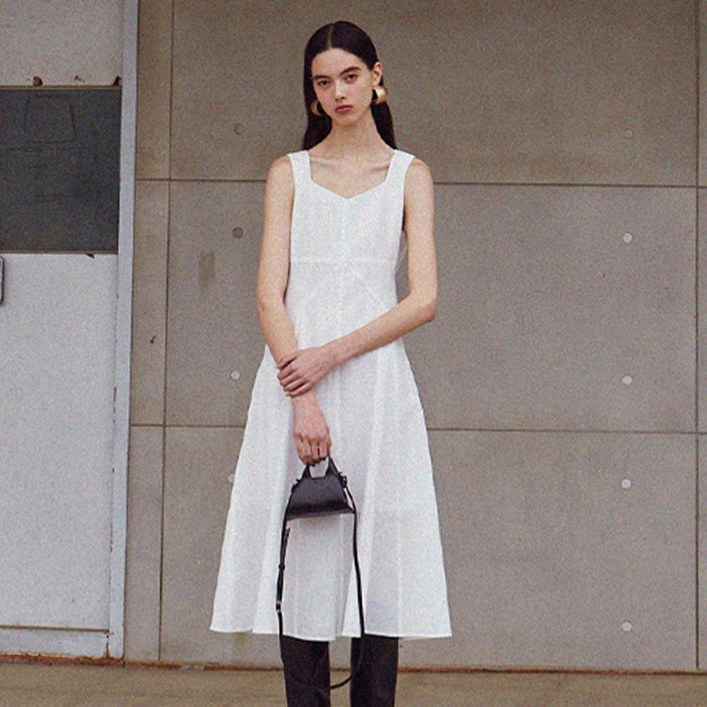 [LINE] Line Point Strap Dress (White) - 감도 깊은 취향 셀렉트샵 29CM