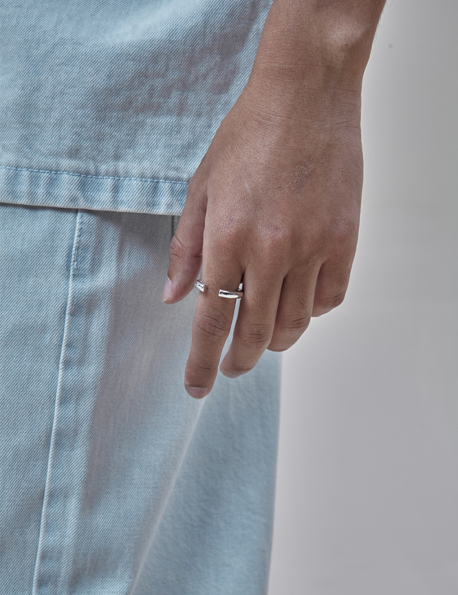 Epoxy Tube Ring(주문제작) - 감도 깊은 취향 셀렉트샵 29CM