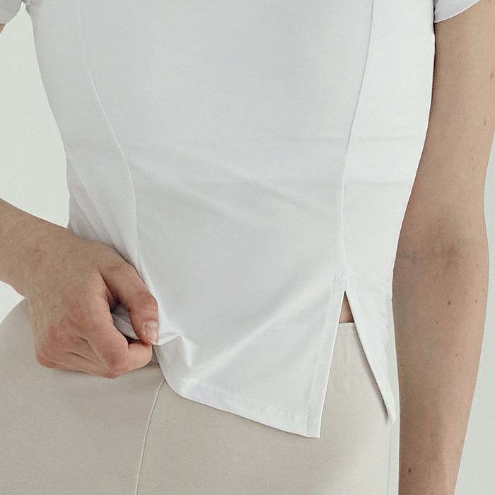 여성 요가복 DEVI-T0093-화이트 필라테스 웨이크 슬릿 반팔티 - 감도 깊은 취향 셀렉트샵 29CM