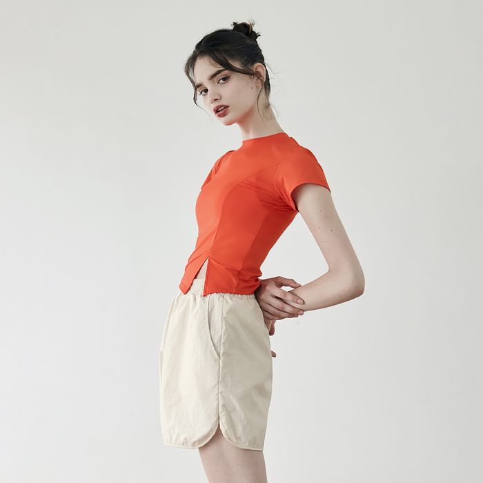 여성 요가복 DEVI-T0093-스칼렛 필라테스 웨이크 슬릿 반팔티 - 감도 깊은 취향 셀렉트샵 29CM