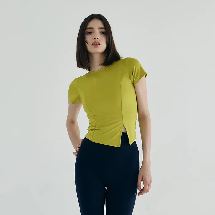 여성 요가복 DEVI-T0093-올리브 필라테스 웨이크 슬릿 반팔티 - 감도 깊은 취향 셀렉트샵 29CM