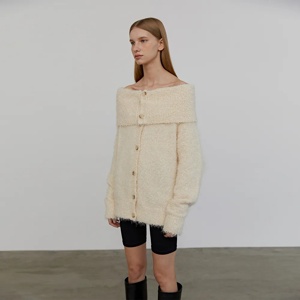 Fluffy off shoulder cardigan_Ivory - 감도 깊은 취향 셀렉트샵 29CM