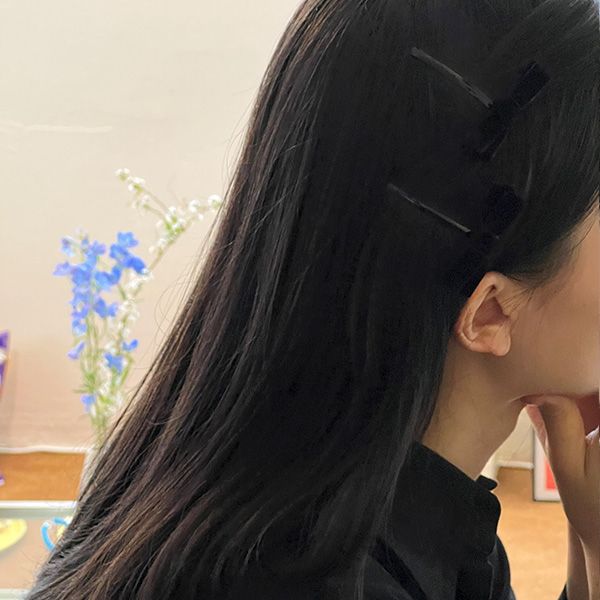 small ribbon hair pin (2ea set) - 감도 깊은 취향 셀렉트샵 29CM