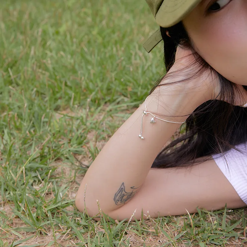 comfy logo bracelet - 감도 깊은 취향 셀렉트샵 29CM