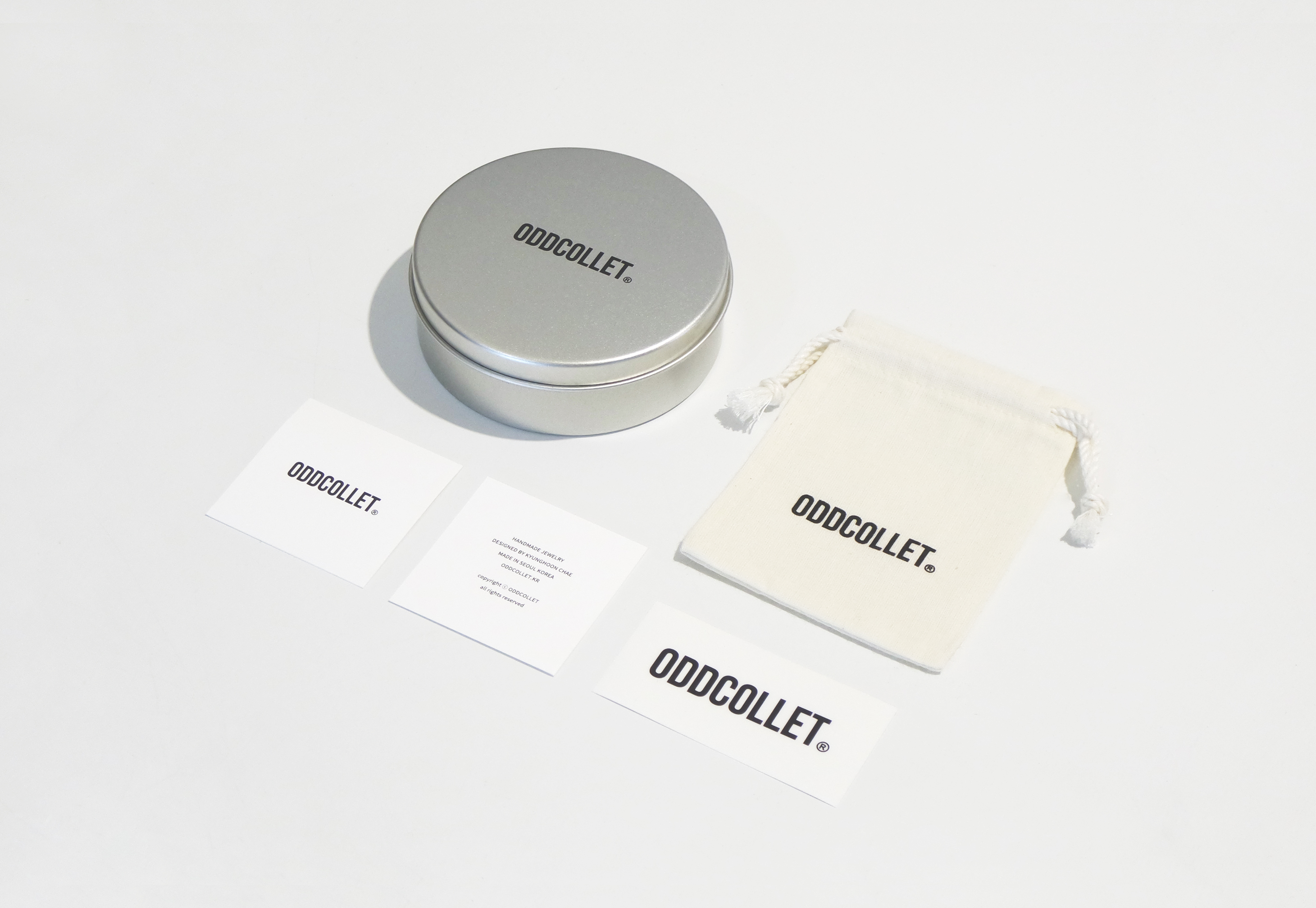 Shell string bracelet (black) - 감도 깊은 취향 셀렉트샵 29CM