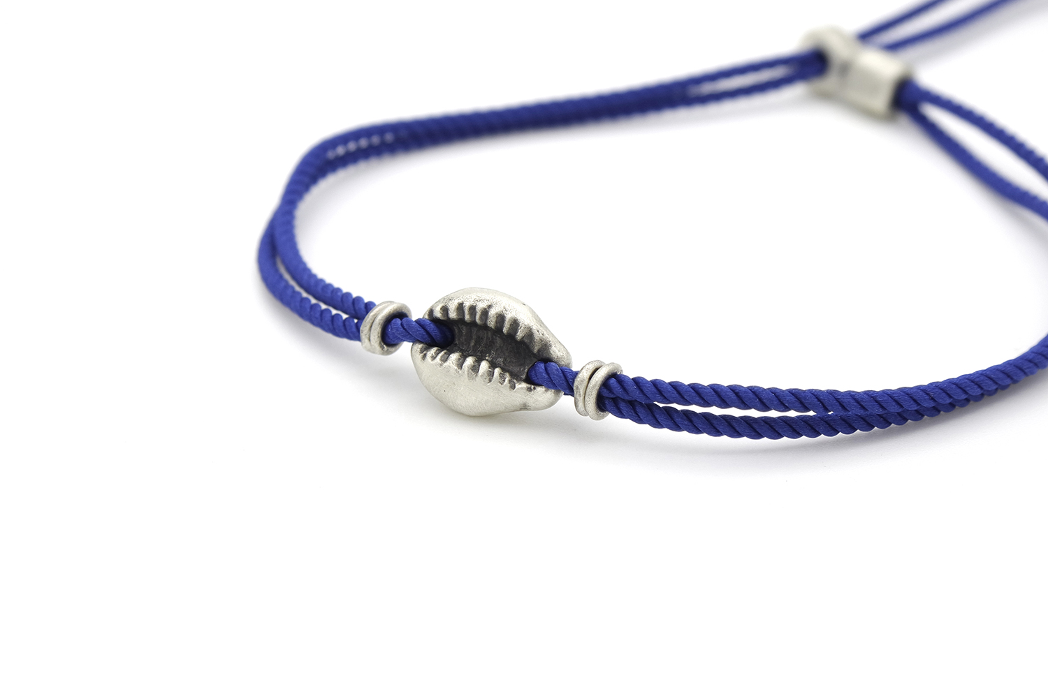 Shell string bracelet (blue) - 감도 깊은 취향 셀렉트샵 29CM