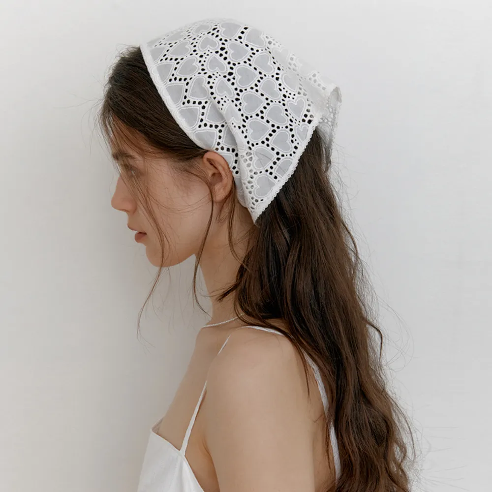 (12th Restock)Heart lace bandana. White - 감도 깊은 취향 셀렉트샵 29CM