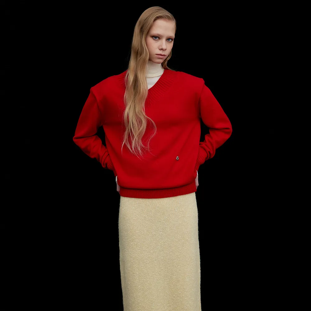 Classic V-neck Knit_Red - 감도 깊은 취향 셀렉트샵 29CM