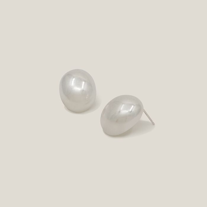 Oval ball earrings - 감도 깊은 취향 셀렉트샵 29CM