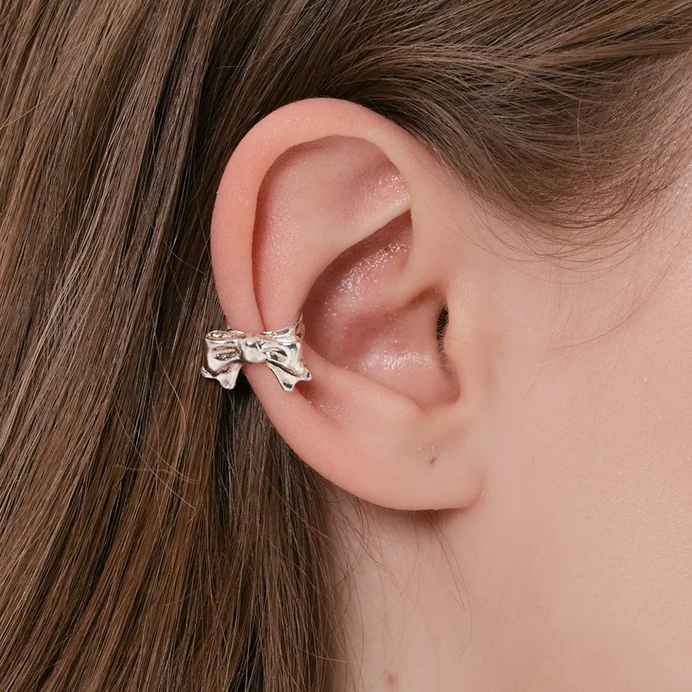 Silky Ribbon Earcuff - 감도 깊은 취향 셀렉트샵 29CM