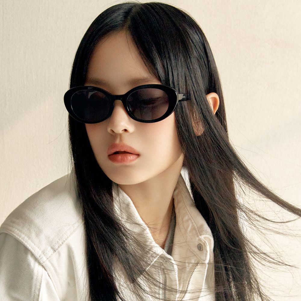 [뉴진스 착용] 크리스틴R C1 - 감도 깊은 취향 셀렉트샵 29CM