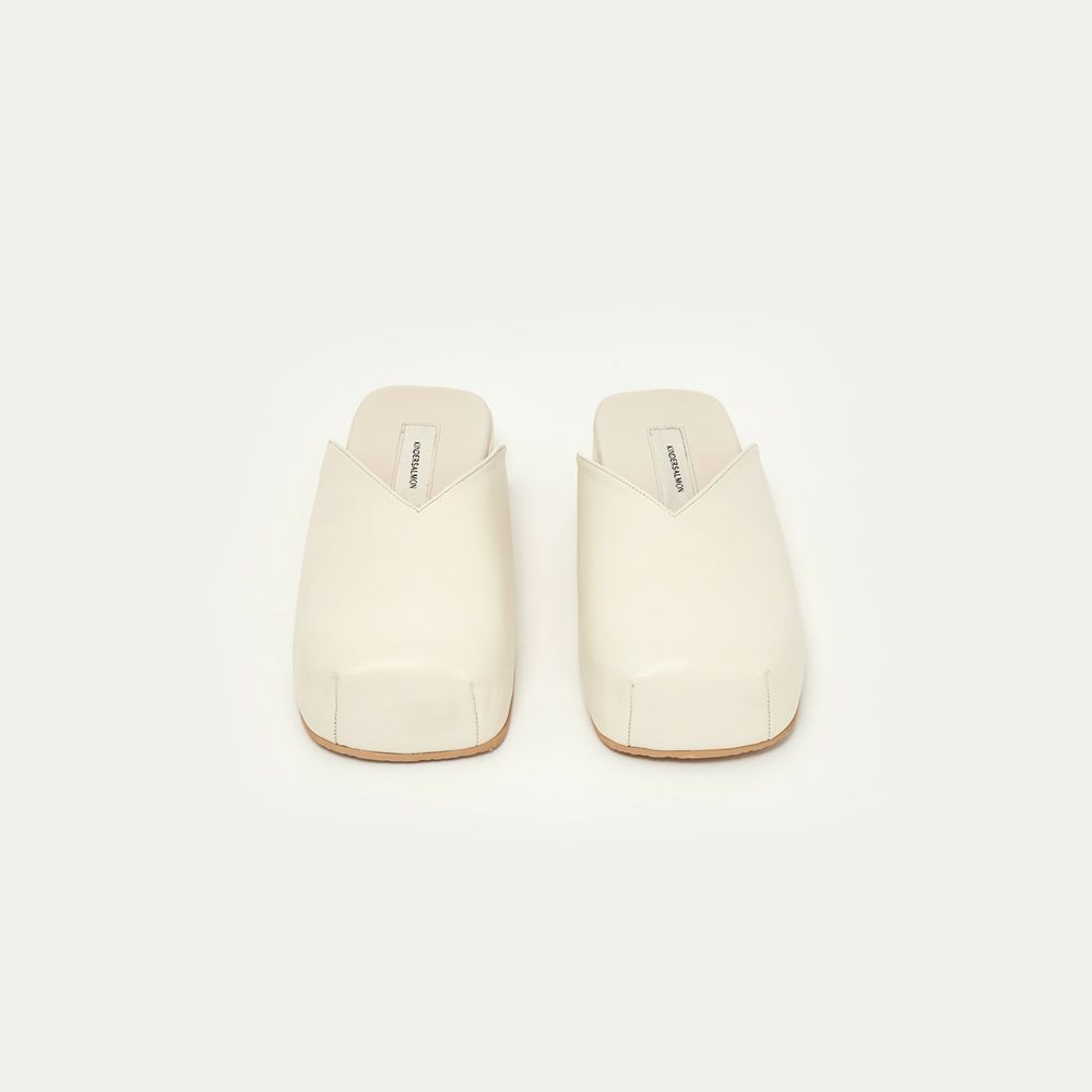 FW23 레나 Lena Square Flat Ivory - 감도 깊은 취향 셀렉트샵 29CM