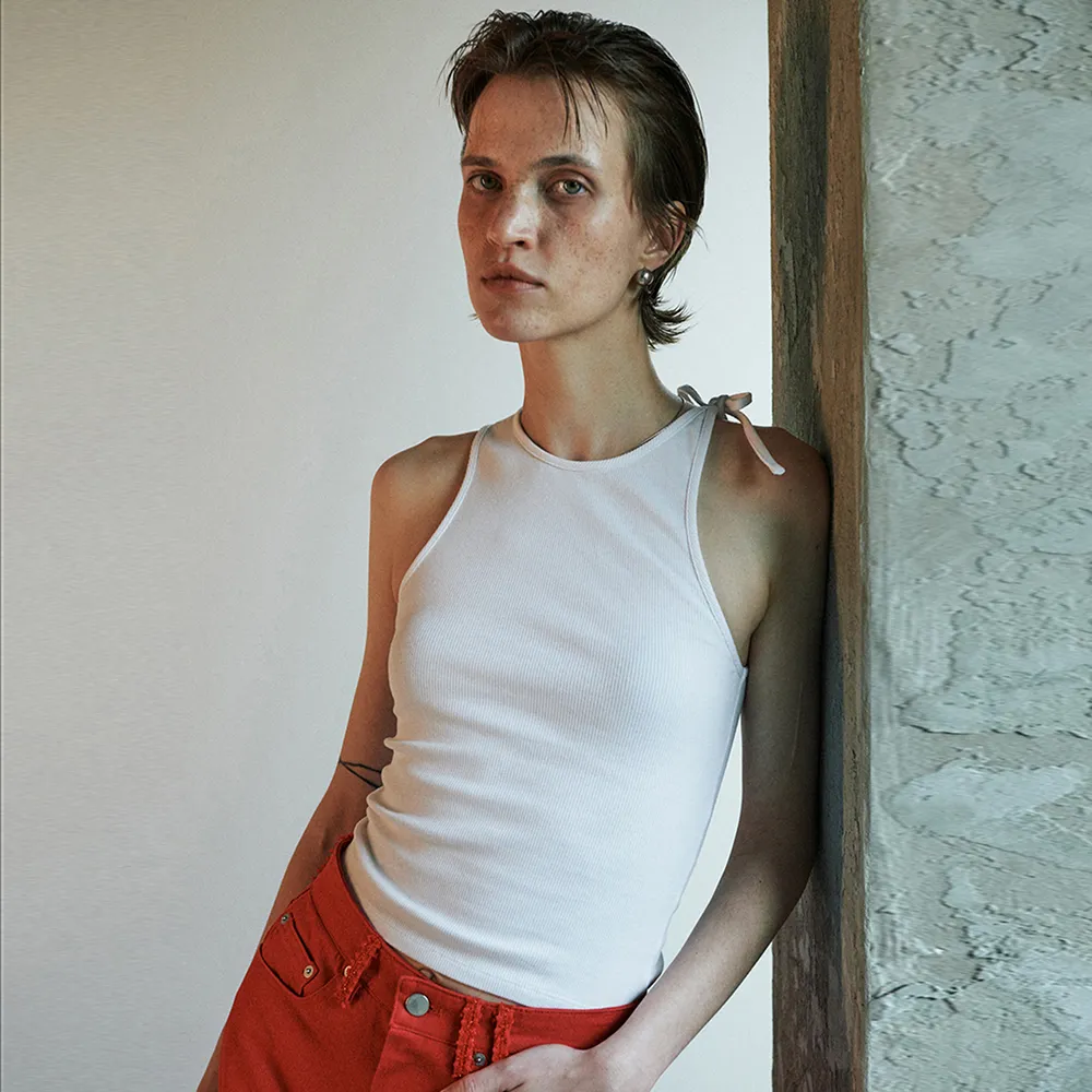 SHOULDER STRING SLEEVLESS - WHITE - 감도 깊은 취향 셀렉트샵 29CM