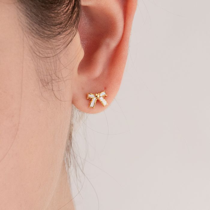 [Silver925] Ribbon Muse Earring - 감도 깊은 취향 셀렉트샵 29CM