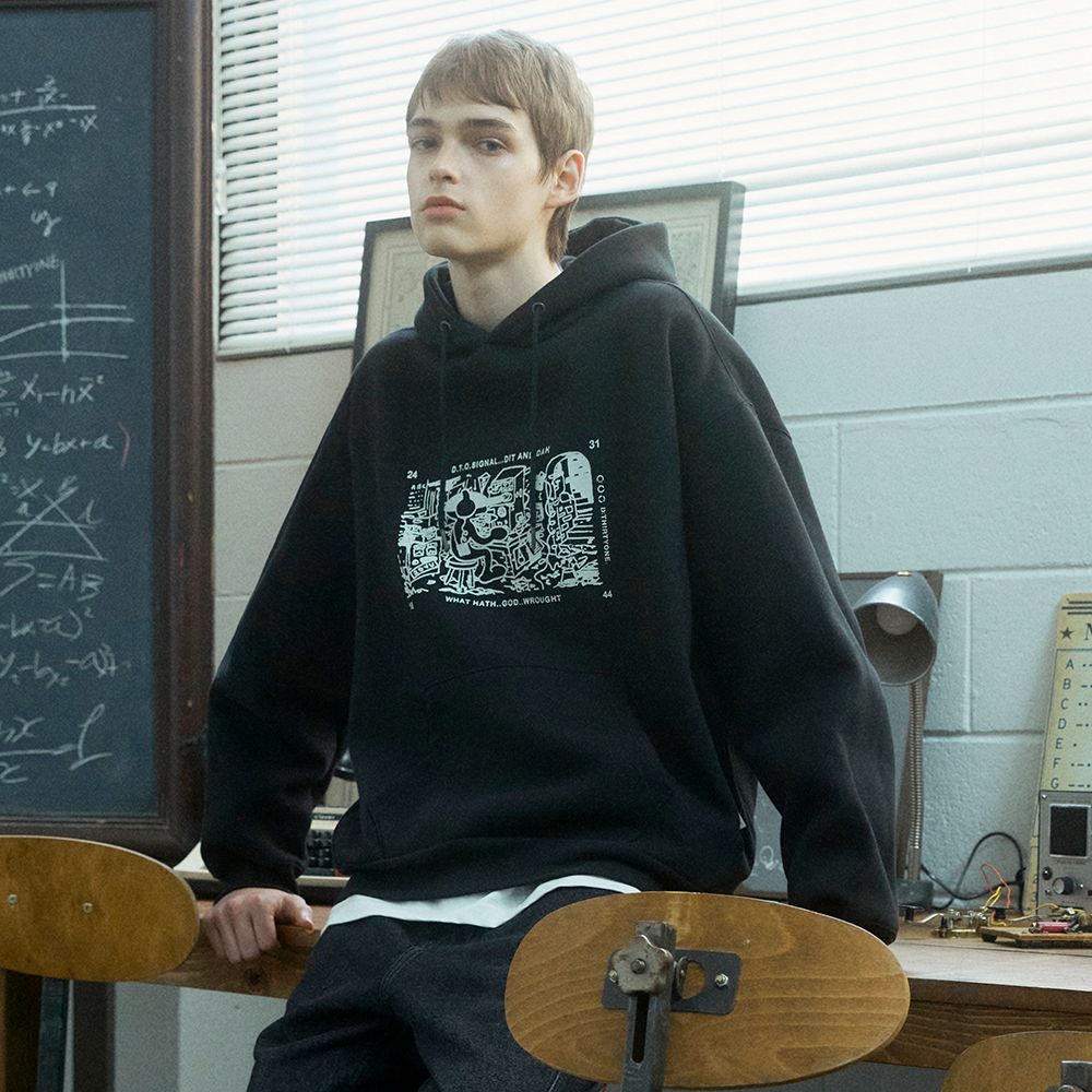 Dah Signal boy Cartoon Hoodie_Black - 감도 깊은 취향 셀렉트샵 29CM