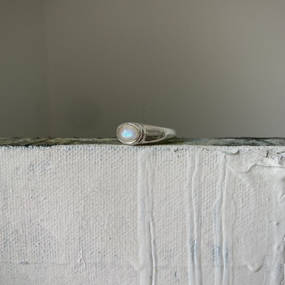 fables silver ring rainbow moonstone - 감도 깊은 취향 셀렉트샵 29CM