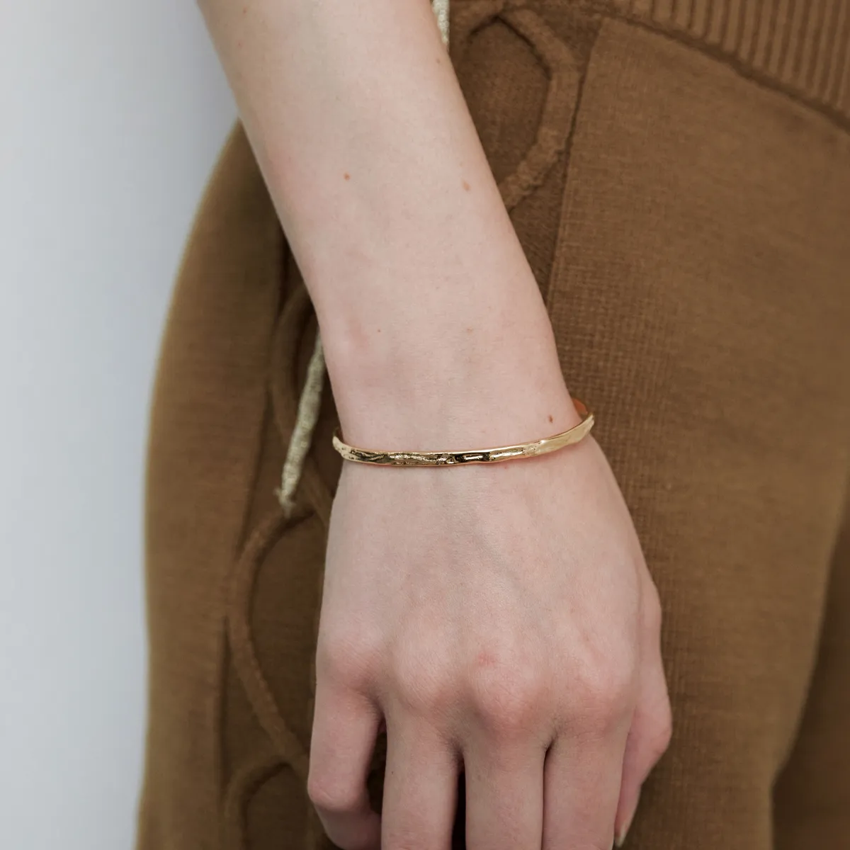 bumpy bangle - gold - 감도 깊은 취향 셀렉트샵 29CM