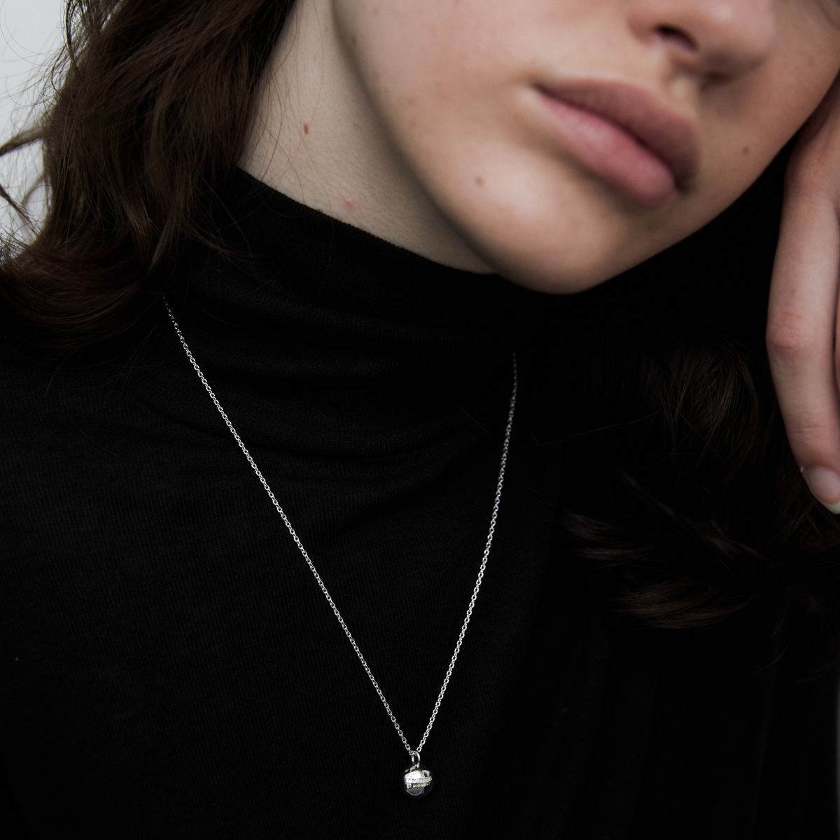 bumpy thin chain necklace - silver - 감도 깊은 취향 셀렉트샵 29CM