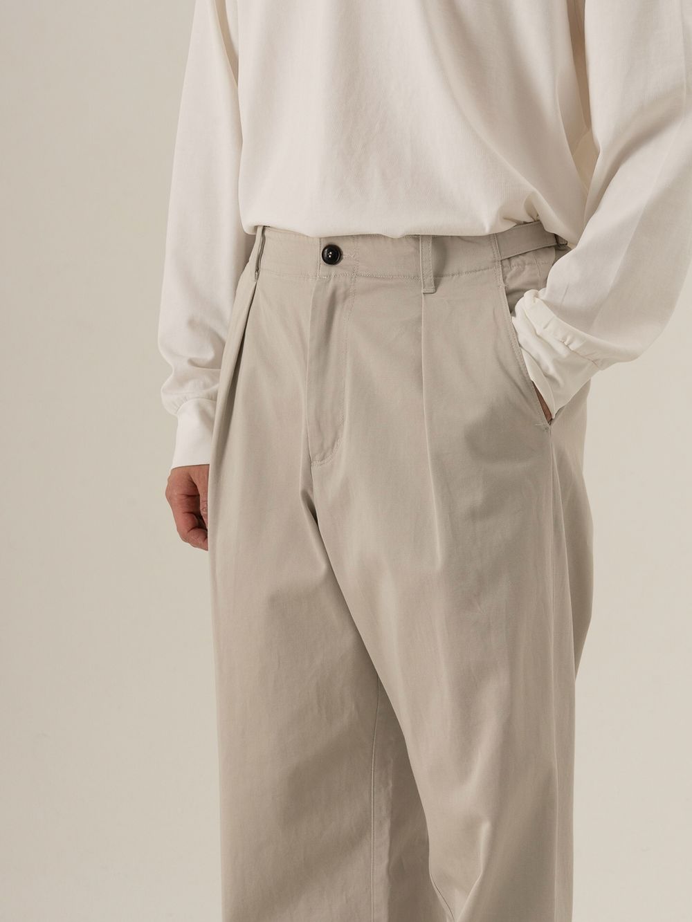 Officer Pants Oatmeal - 감도 깊은 취향 셀렉트샵 29CM