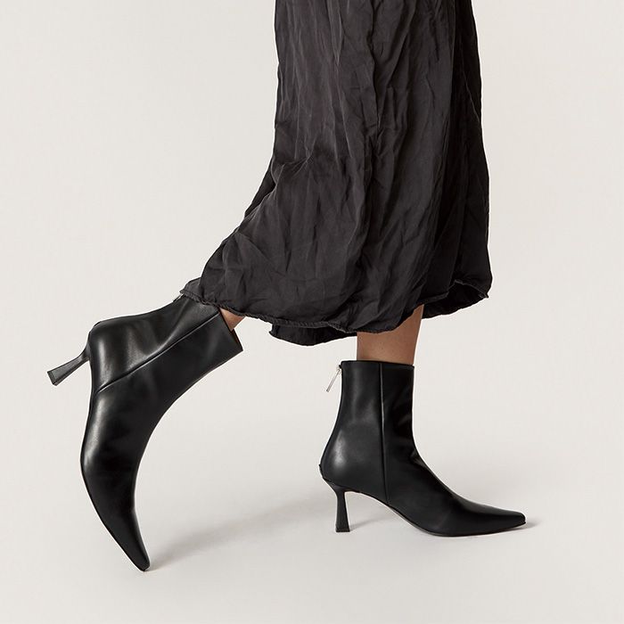 Pointed Ankle Boots / Black - 감도 깊은 취향 셀렉트샵 29CM