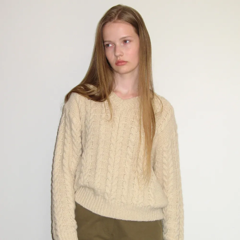Anna alpaca cable sweater - cream beige - 감도 깊은 취향 셀렉트샵 29CM