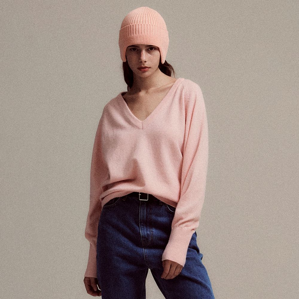 [29CM 단독] BERRY CASHMERE V-NECK KNIT (LIGHT PINK) - 감도 깊은 취향 셀렉트샵 29CM