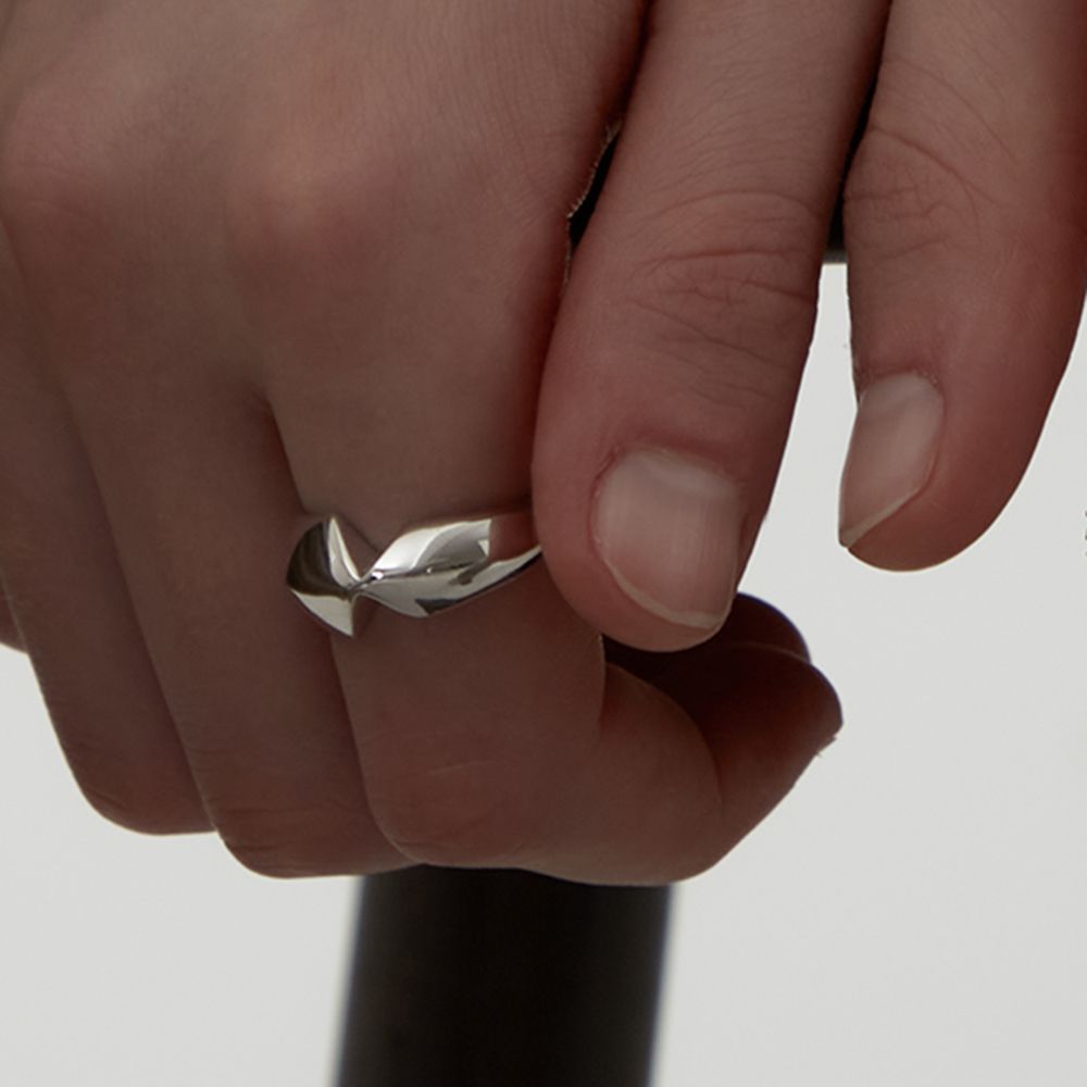 FANTASY SPARKLE BOLD RING(SILVER) - 감도 깊은 취향 셀렉트샵 29CM