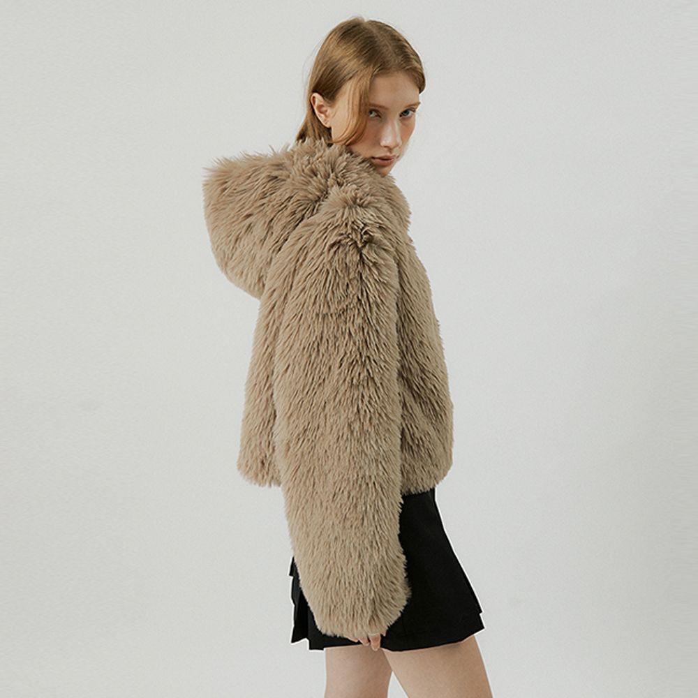 COMELY soft fur crop hoodie jacket [beige] - 감도 깊은 취향 셀렉트샵 29CM