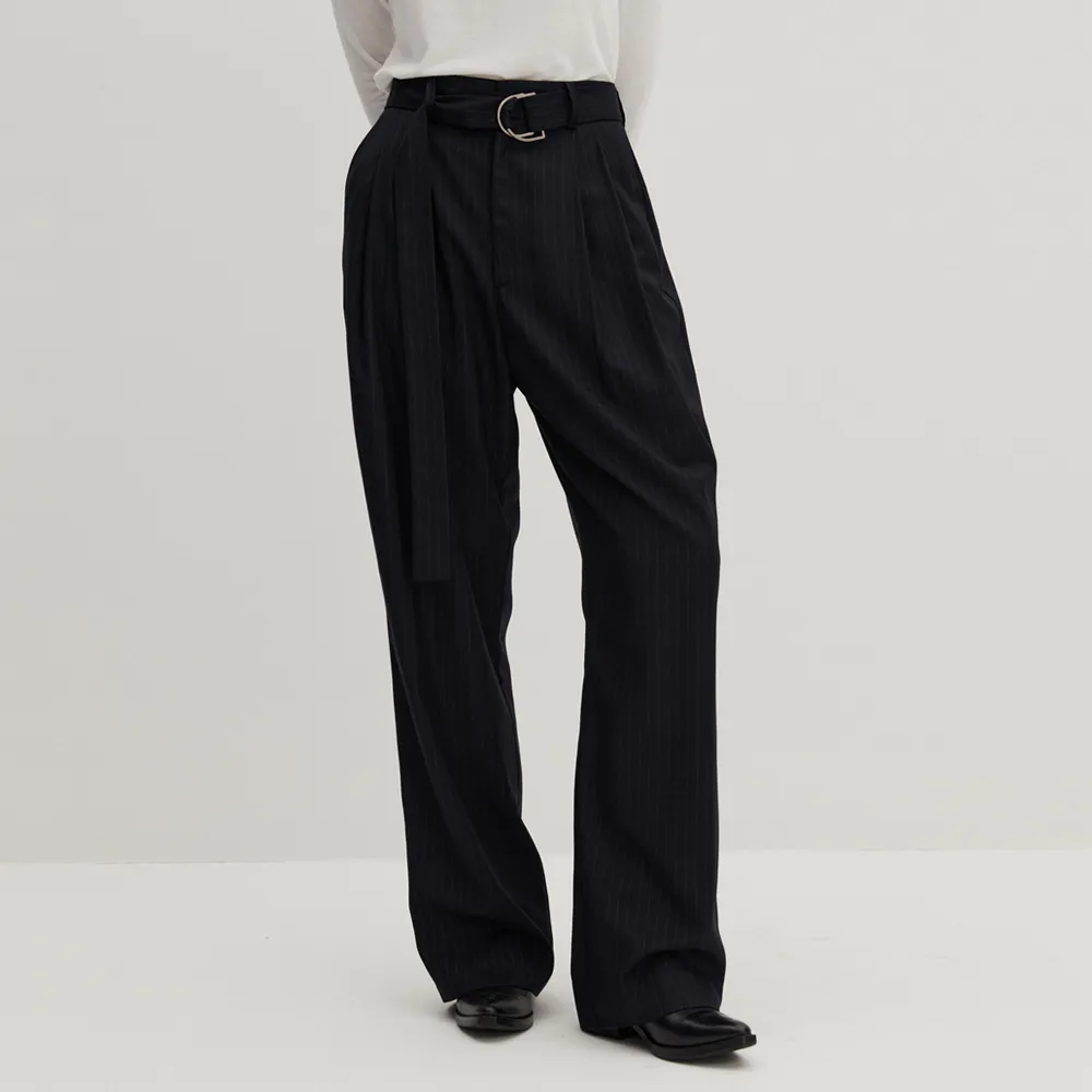 Tailored Two Tuck Pants Navy - 감도 깊은 취향 셀렉트샵 29CM