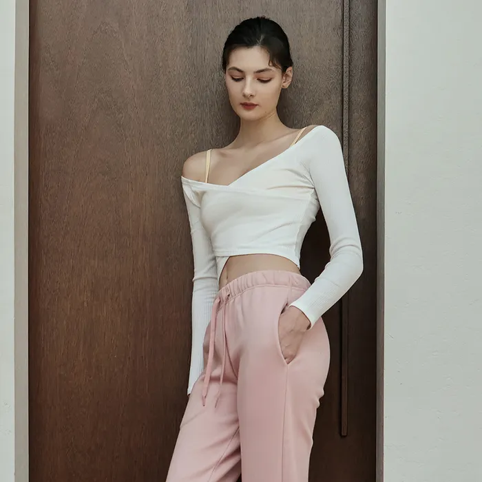 엔조이 랩 크롭티 DEVI-T0096-화이트 - 감도 깊은 취향 셀렉트샵 29CM