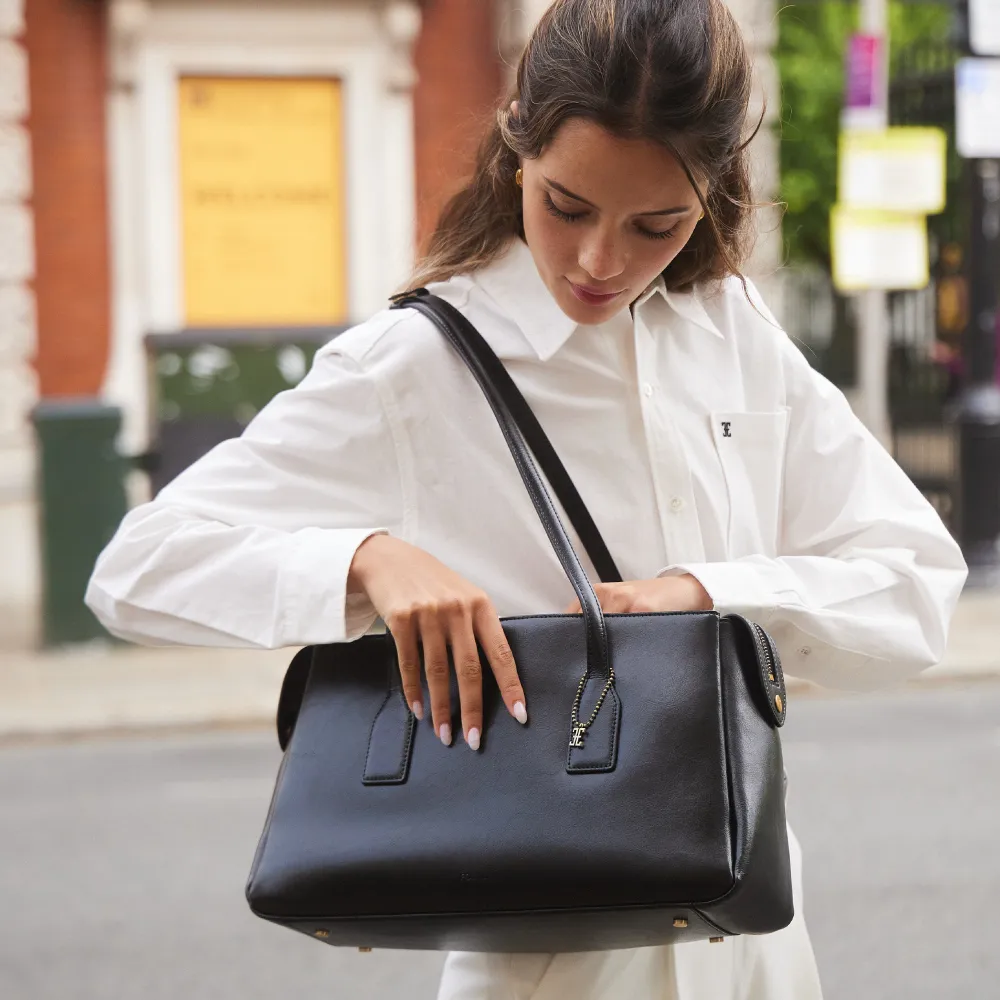 BRIDGE BAG [BLACK - PLAIN] - 감도 깊은 취향 셀렉트샵 29CM