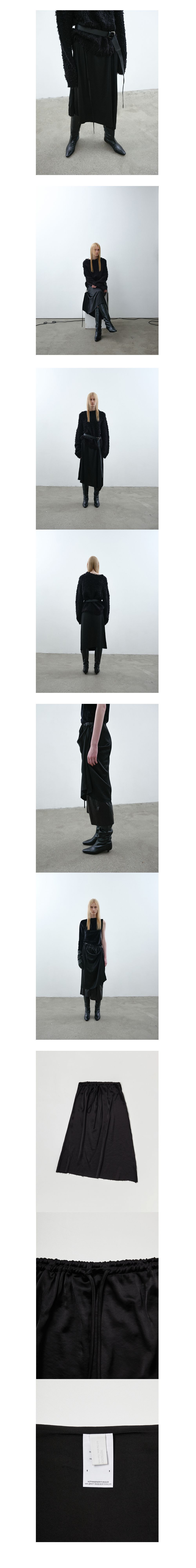 SATIN ASYMMETRICAL SKIRT IN BLACK - 감도 깊은 취향 셀렉트샵 29CM