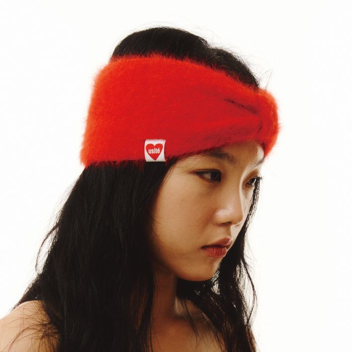 STRAWBERRY RIBBON ANGORA KNIT HAIR BAND 니트 리본 헤어밴드 - 감도 깊은 취향 셀렉트샵 29CM