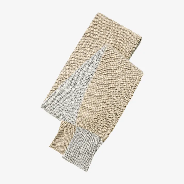 Half and Half Muffler (Beige and Moon light) - 감도 깊은 취향 셀렉트샵 29CM