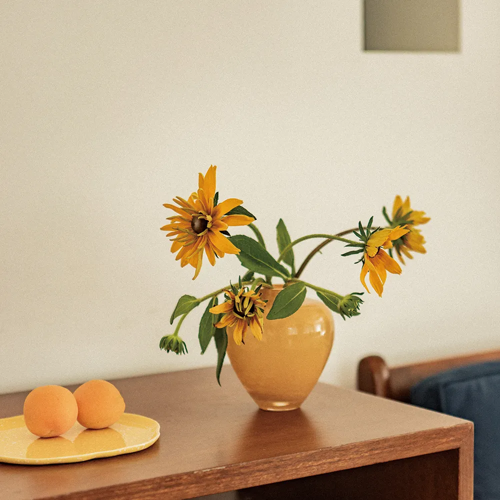 [EPOK 에포크] 머스터드 미니 유리 클레어화병 - 감도 깊은 취향 셀렉트샵 29CM