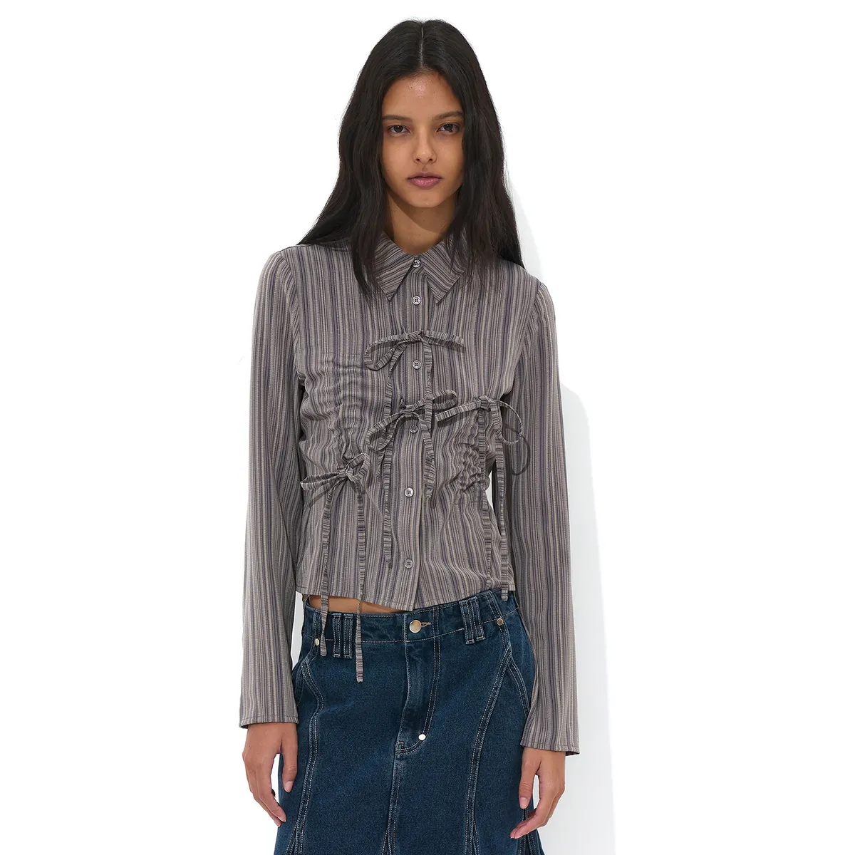 STRIPED RIBBON DRAWSTRING SHIRT_CHARCOAL - 감도 깊은 취향 셀렉트샵 29CM