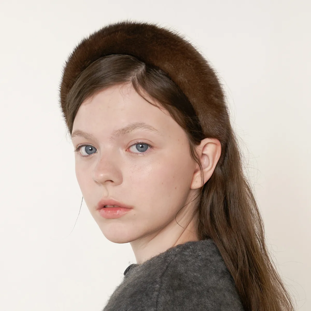 [serre-tete] Mink Fur Band - Brown - 감도 깊은 취향 셀렉트샵 29CM