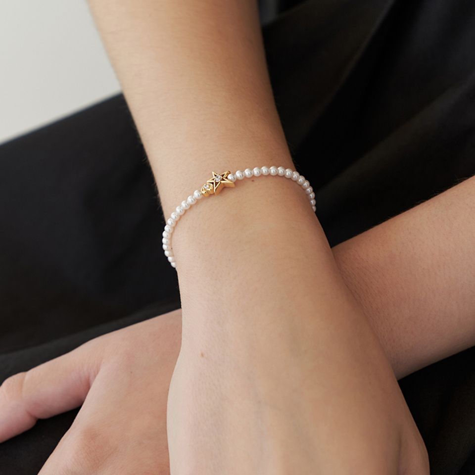 Starry Love Pearl Bracelets - 감도 깊은 취향 셀렉트샵 29CM