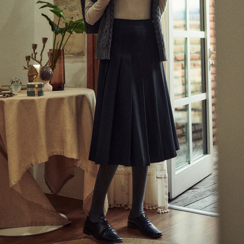 One Button Flare Skirt_2color - 감도 깊은 취향 셀렉트샵 29CM