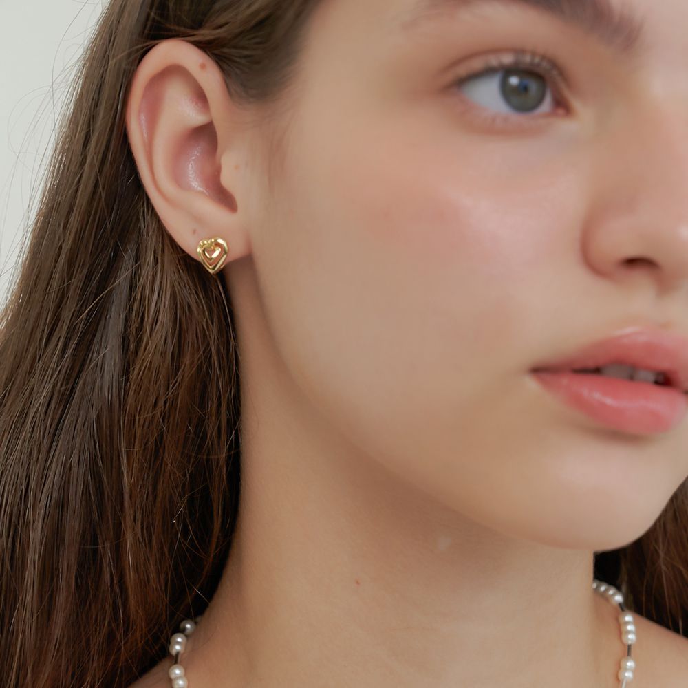 Double heart Earring - 감도 깊은 취향 셀렉트샵 29CM