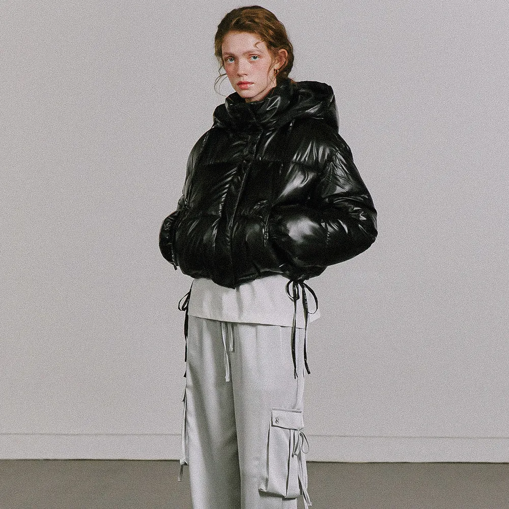 STRING HOODIE SHORT ECO PADDING GLOSSY BLACK - 감도 깊은 취향 셀렉트샵 29CM