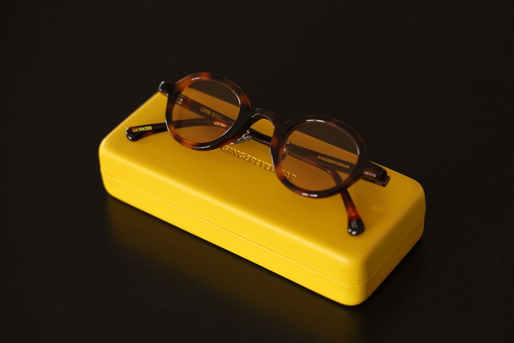 [29CM 단독] 진저아이웨어 DIVER BOLD + CAMEL LENS type 다이버 볼드 (카멜 틴트) - 감도 깊은 취향 ...