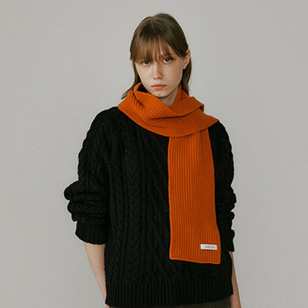 Hug Muffler (Orange) - 감도 깊은 취향 셀렉트샵 29CM