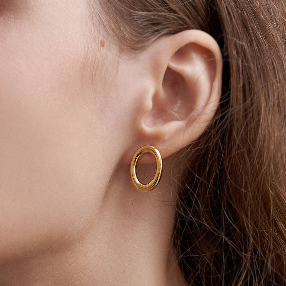 [SILVER 925] SIMPLE HOLE EARRINGS (2colors) AE4230027 - 감도 깊은 취향 셀렉트샵 29CM