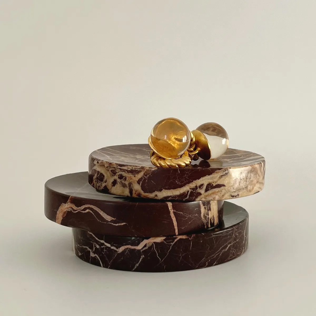 Round Marble Plate, Burgundy - 감도 깊은 취향 셀렉트샵 29CM