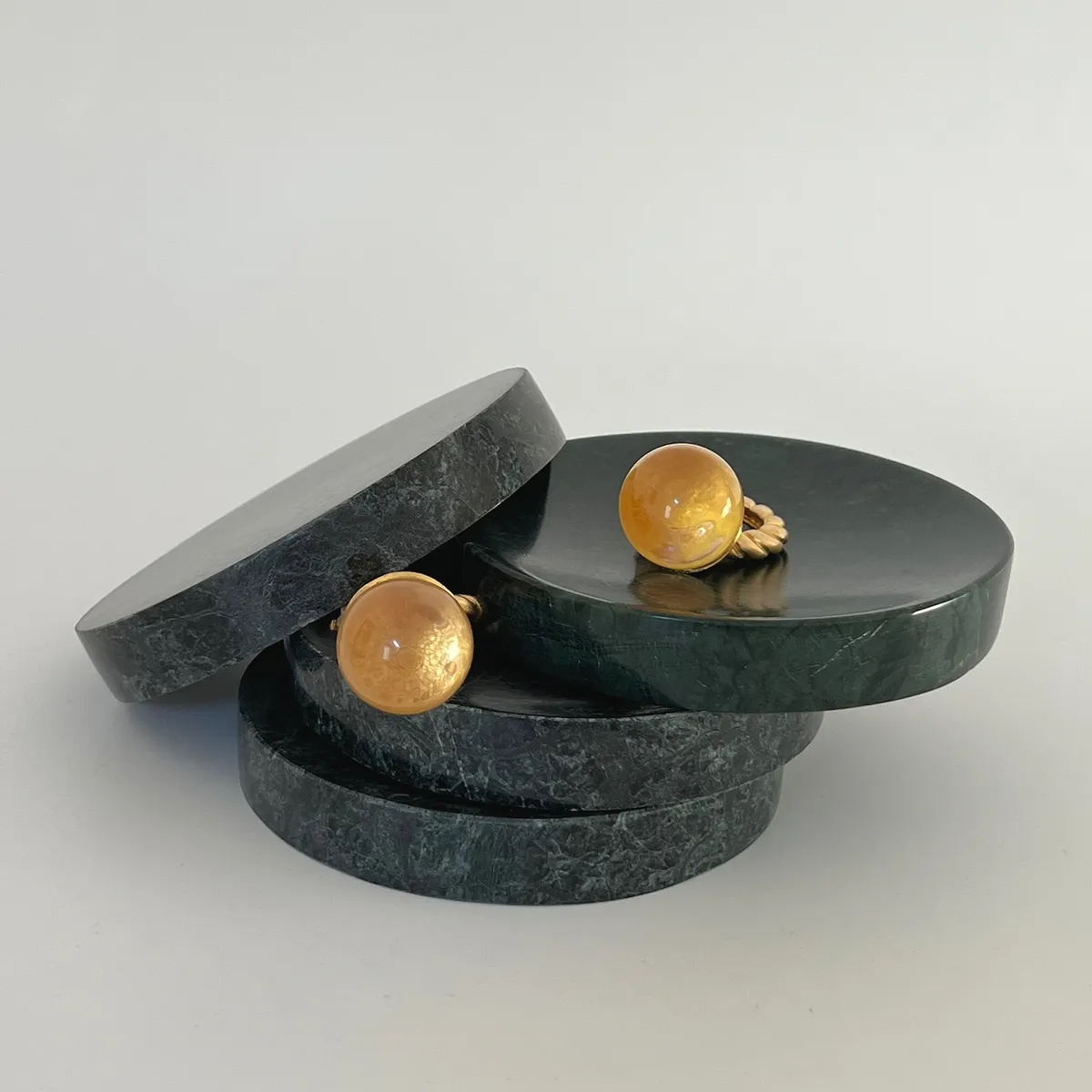 Round Marble Plate, Green - 감도 깊은 취향 셀렉트샵 29CM